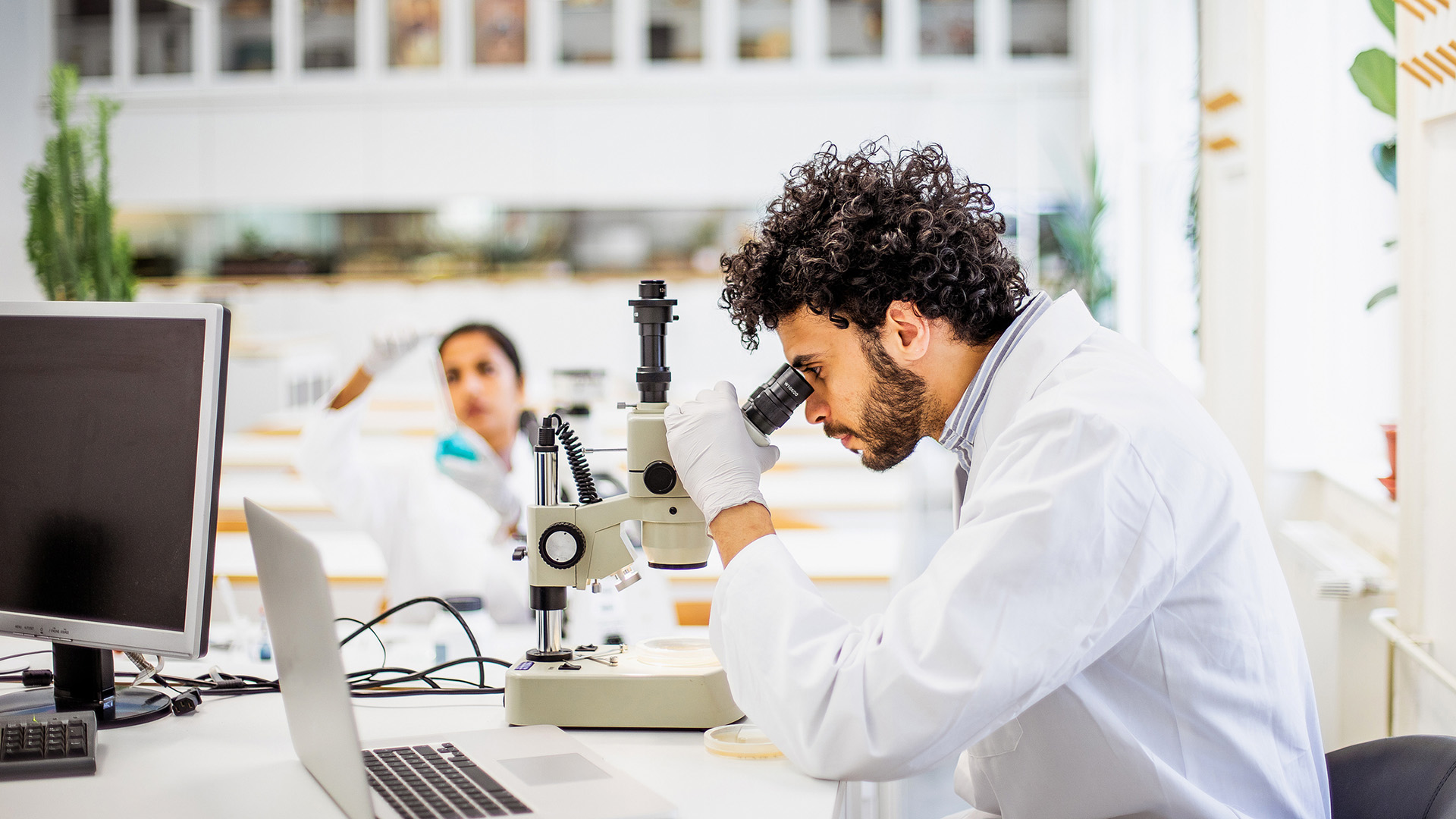 Abu Dhabi is Nurturing the Next Generation of Life Science Research ...