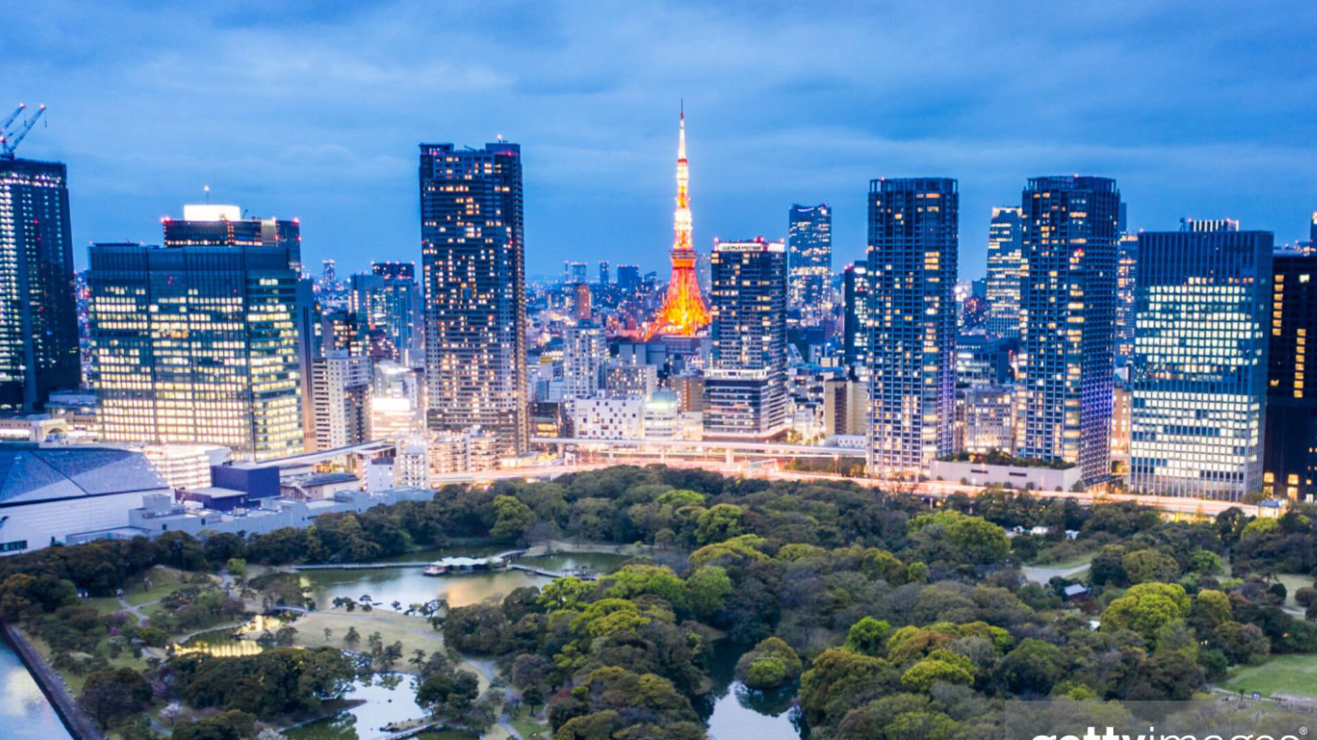 Winter Charm - Tokyo Convention & Visitors Bureau - CNN